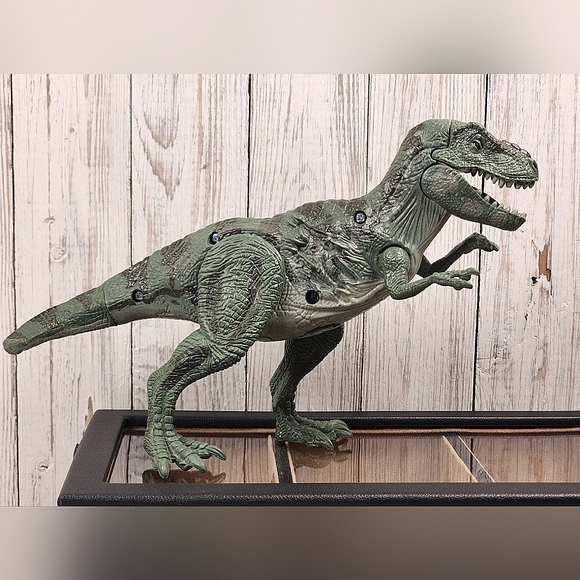 Kidgalaxy | Toys | Roaring Light Up Red Eyes Velociraptor Dinosaur ...